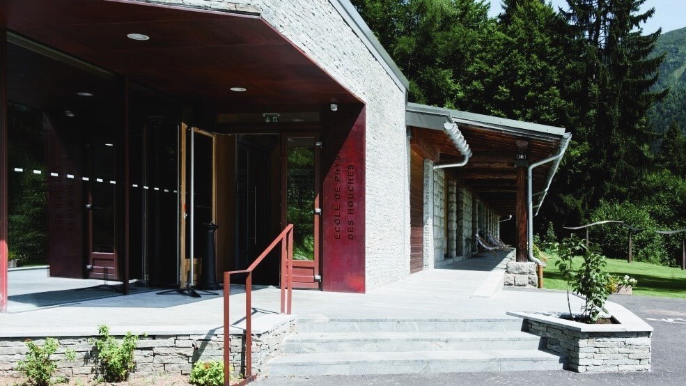 SUCCESS-2025: School on UV and X-ray spectroscopies of correlated ...